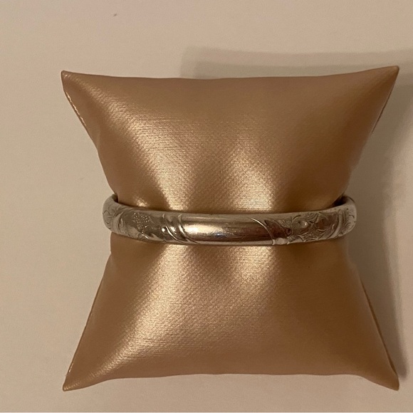 Fmc | Jewelry | Fmc Bracelet Hinged Bangle Sterling Silver Embossed ...